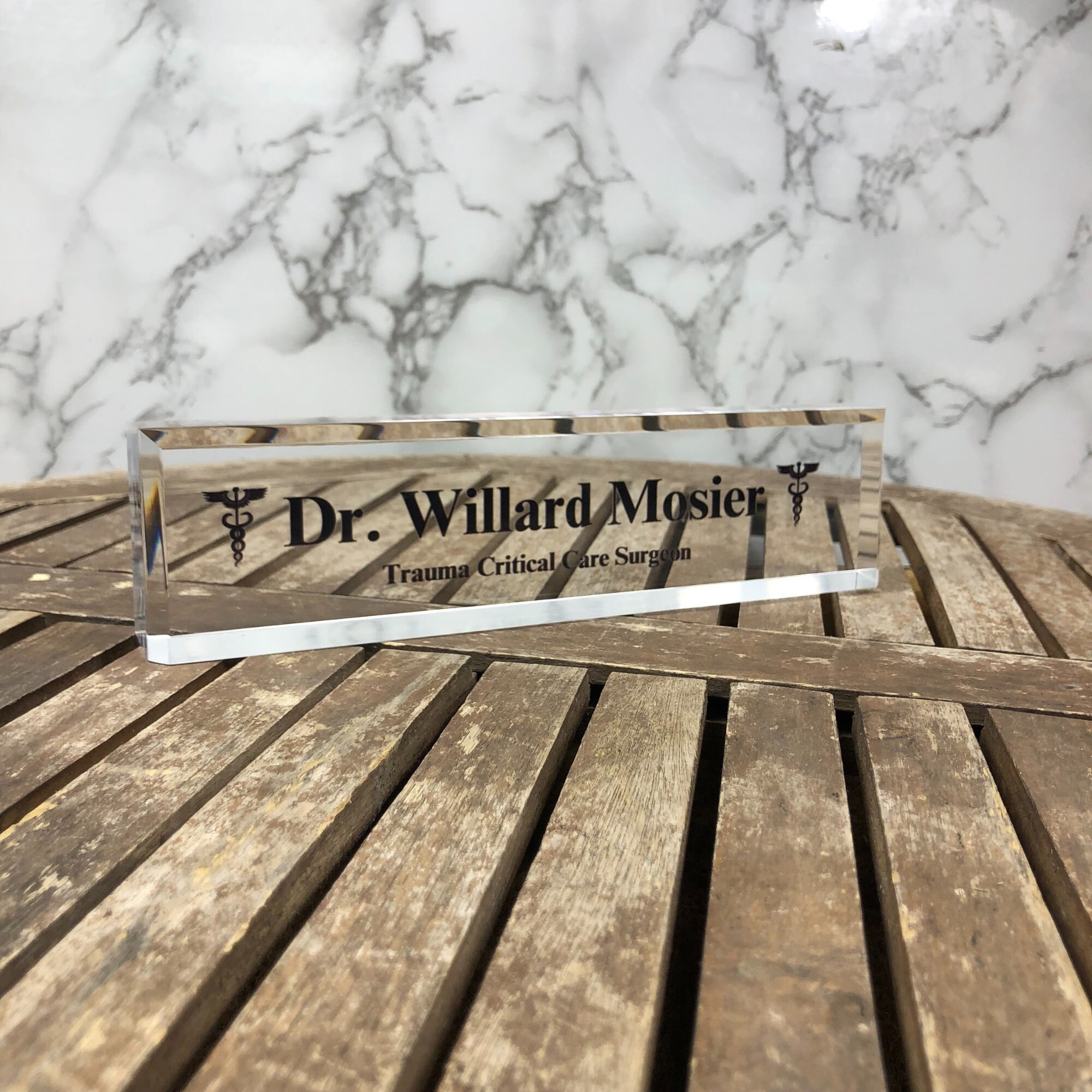 Modern Elegance: Personalized Acrylic Desk Name Plate, Personalized ...