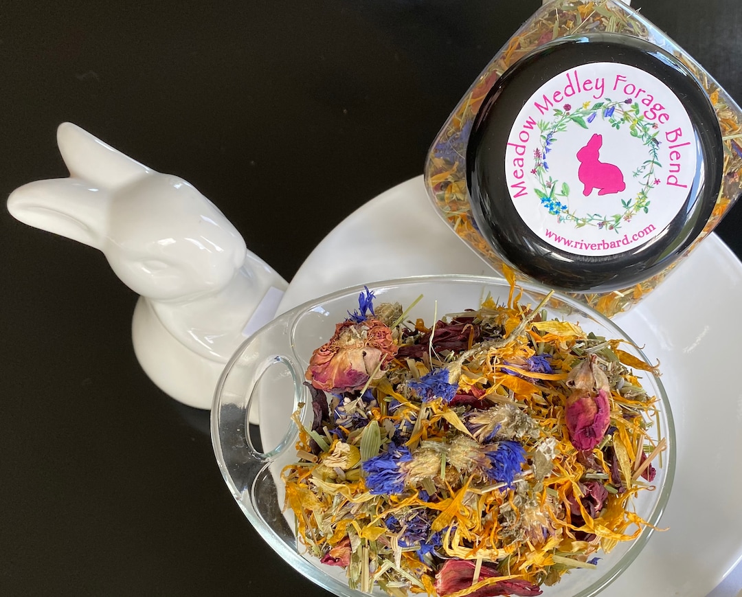 Meadow Medley Bunny Forage Mix - Organic Blend of Floral & Herbal ...