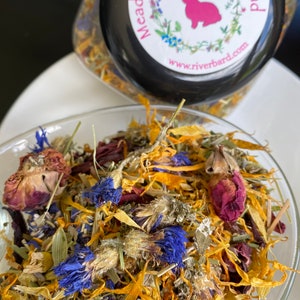 Meadow Medley Bunny Forage Mix Organic Blend of Floral & Herbal Rabbit ...