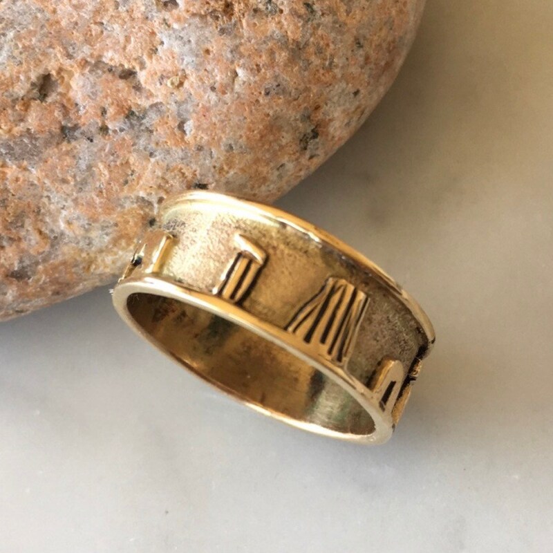 Storyteller Ring - Etsy