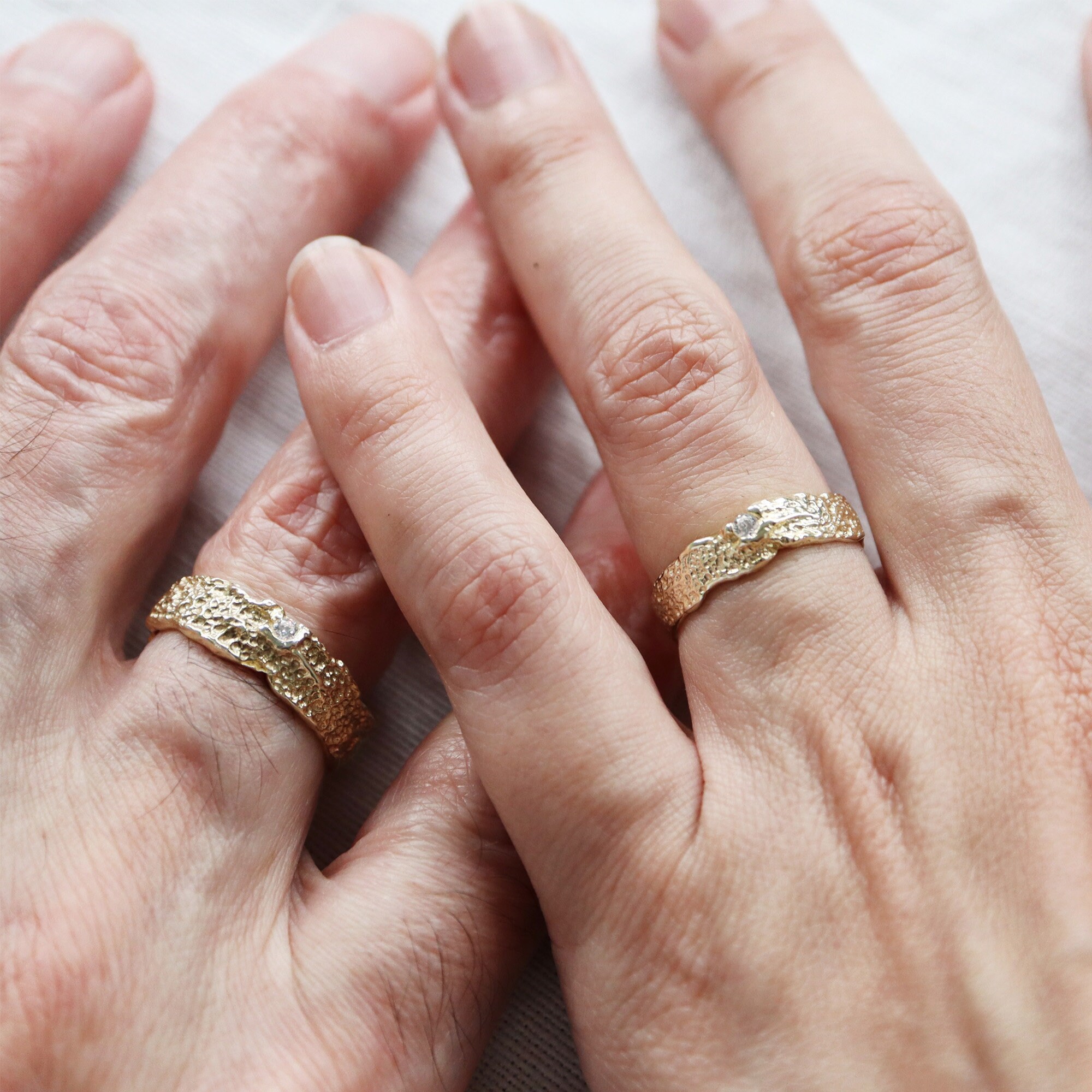 6mm 14k Gold Textured Rustic Wedding Band - Etsy