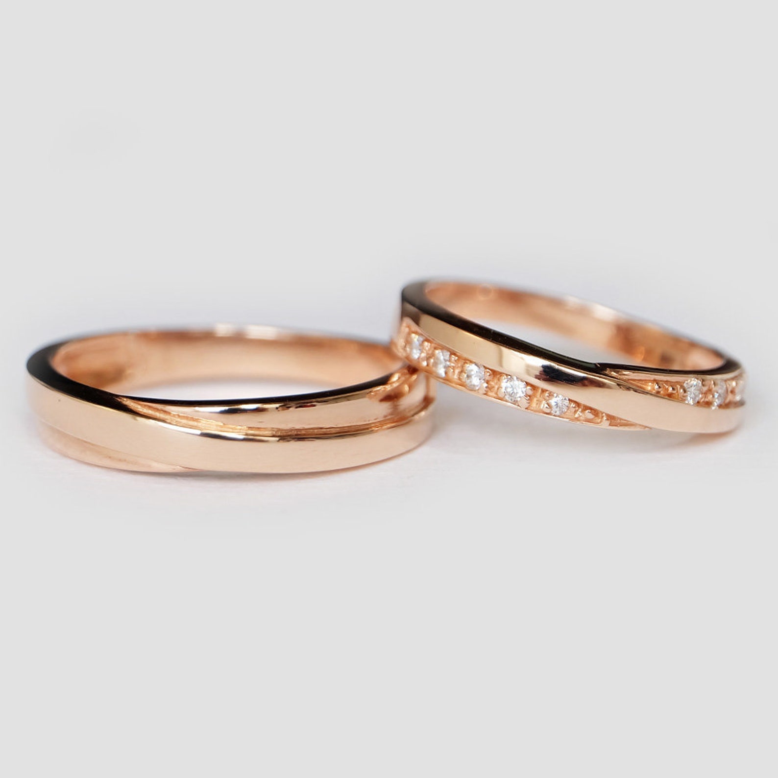 14k Gold Mobius Couples Wedding Band Set Unique Wedding Ring - Etsy