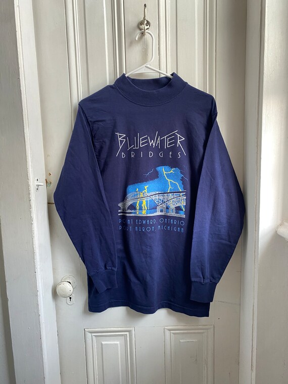 Vintage blue water bridges - Gem