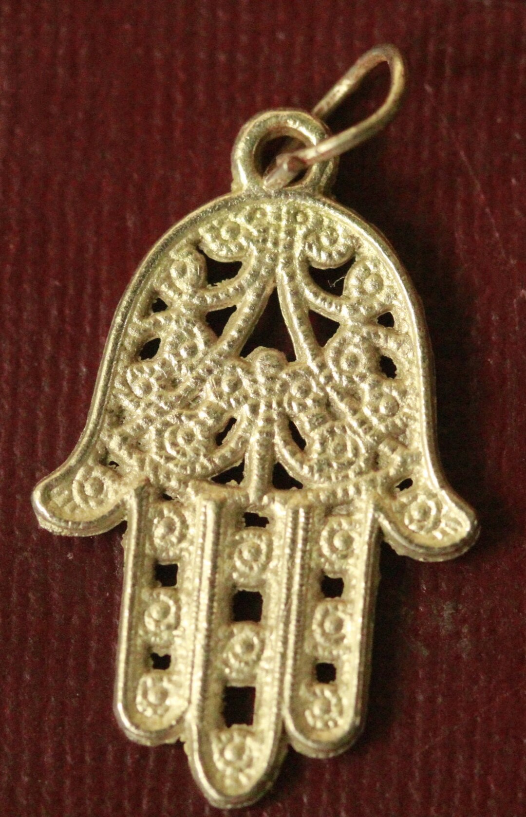 Antique Silver-colored Filigree Hand of Fatima Pendant - Etsy