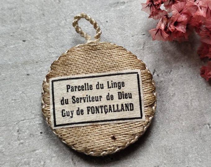 Rare Scapular Relic, a Fragment of Linen Belonging to the Servant of ...