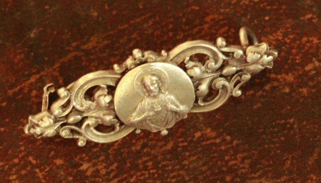 Jesus Christ Brooch - Etsy