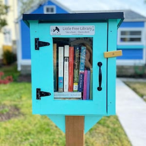 LITTLE FREE LIBRARY® Mini Kit With Official Charter Sign & World Map ...
