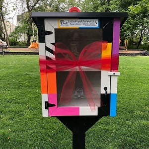 LITTLE FREE LIBRARY® Two Story Kit With Official Charter Sign & World ...