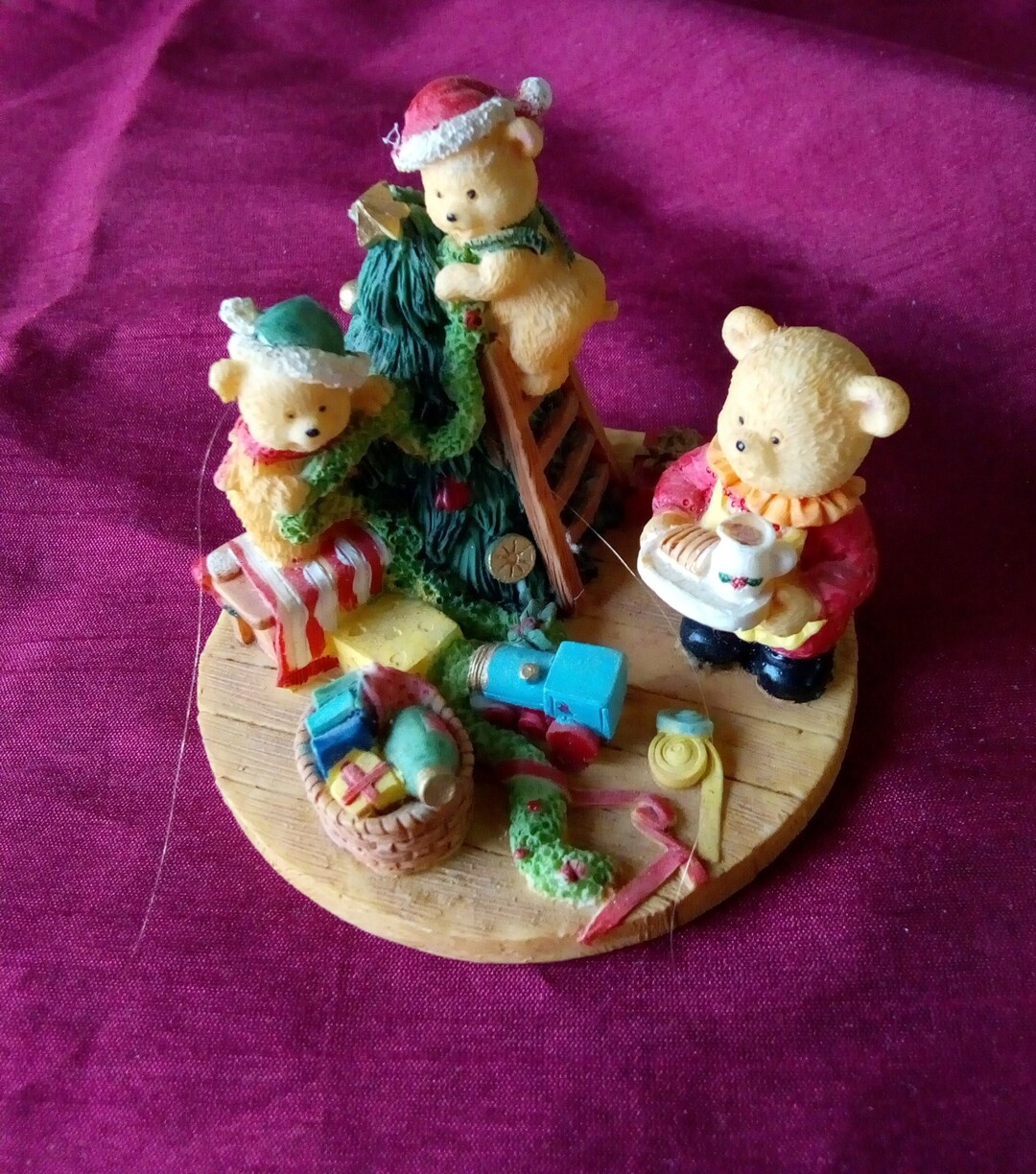 Regency Fine Arts Christmas Scene Sculpture/figurines - Etsy