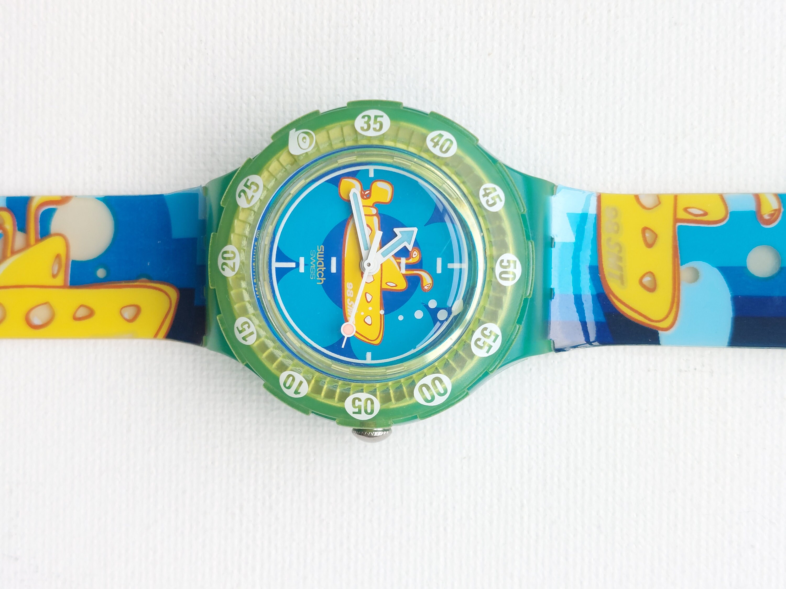 The BEATLES Swatch Scuba SDL101 YELLOW SUBMARINE | Rare Vintage Swiss ...