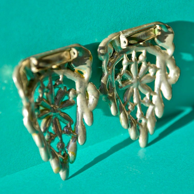 1920s/1930s Deco Rhinestone Daisy Shoe Clips - Etsy