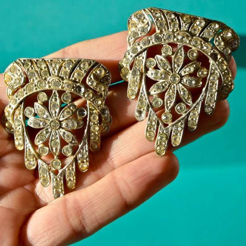 1920s/1930s Deco Rhinestone Daisy Shoe Clips - Etsy