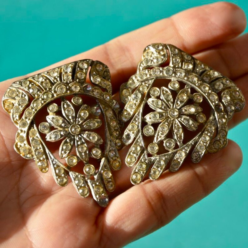 1920s/1930s Deco Rhinestone Daisy Shoe Clips - Etsy