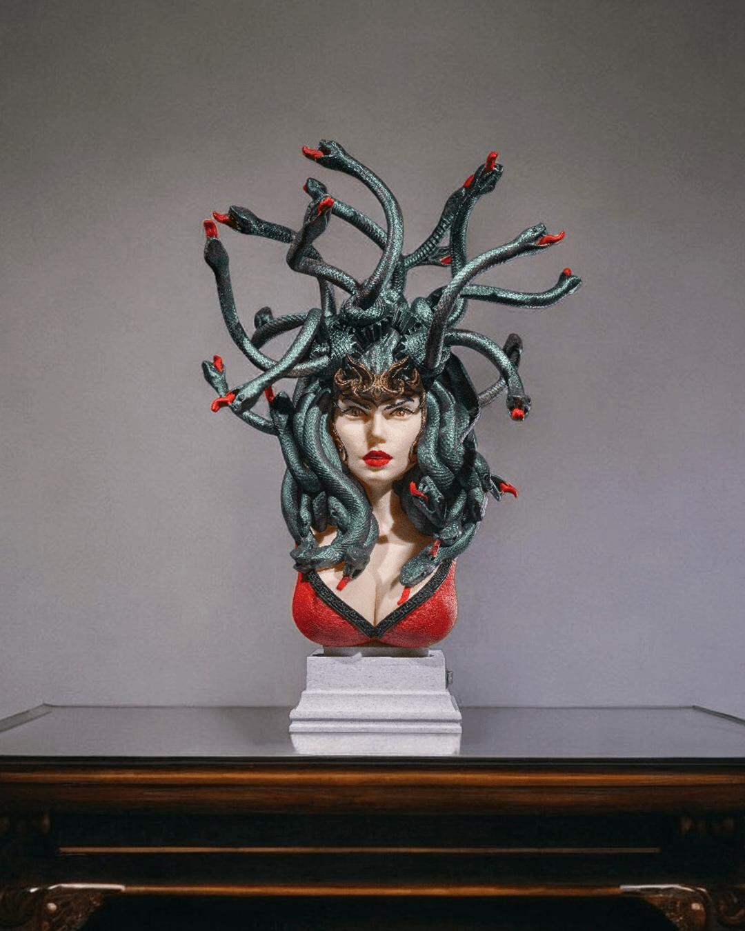 Medusa Bust Greek Mythology Animated Snakes for RPG Game Room Man Cave ...