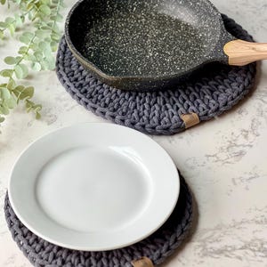 Chunky Round Hot Pad- 3 Sizes Option, With or Without Hanging Loop - Etsy