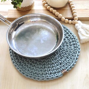 Chunky Round Hot Pad- 3 Sizes Option, With or Without Hanging Loop - Etsy