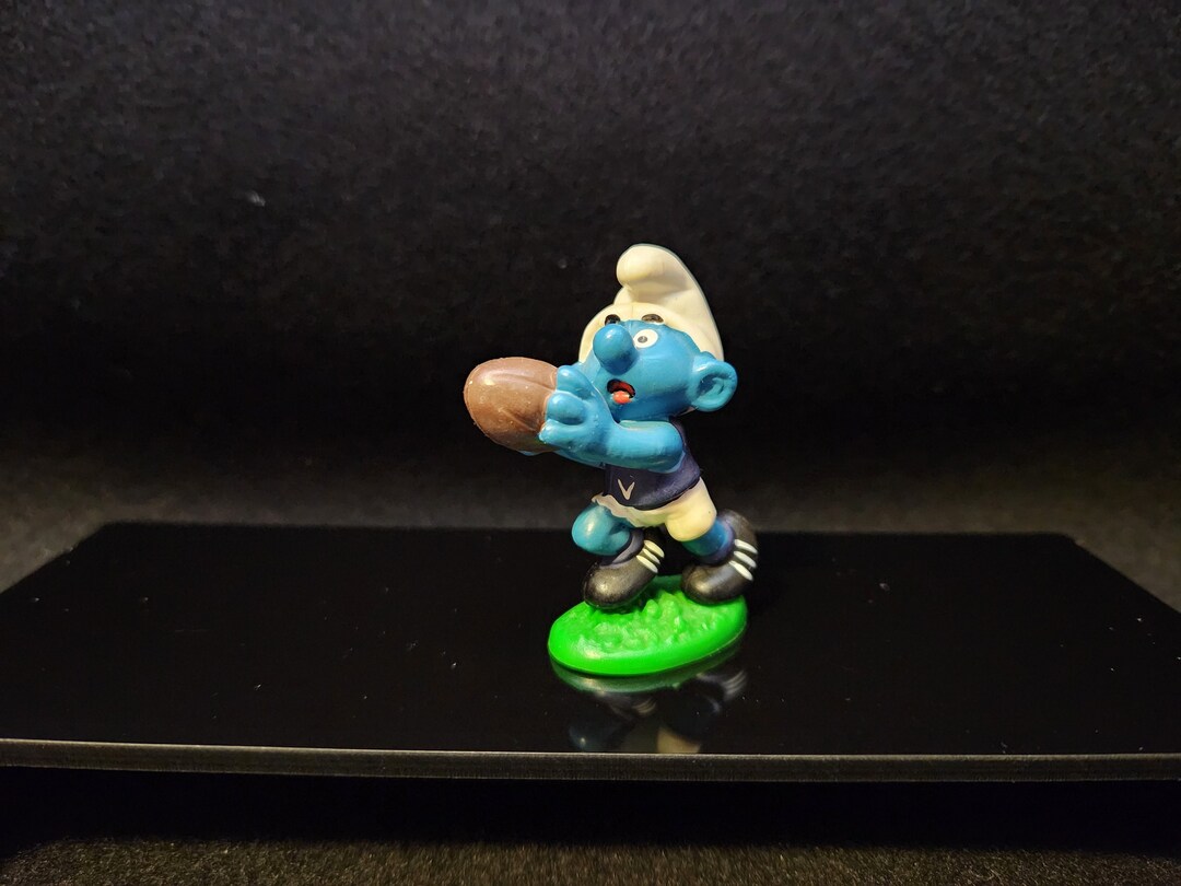 Australian Football Smurf (blue Shirt) Smurfs Village Figurine (20150 ...