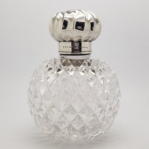 Antique JOHN GRINSELL & Sons Solid Sterling Silver Lid Cap Wheel Swag ...