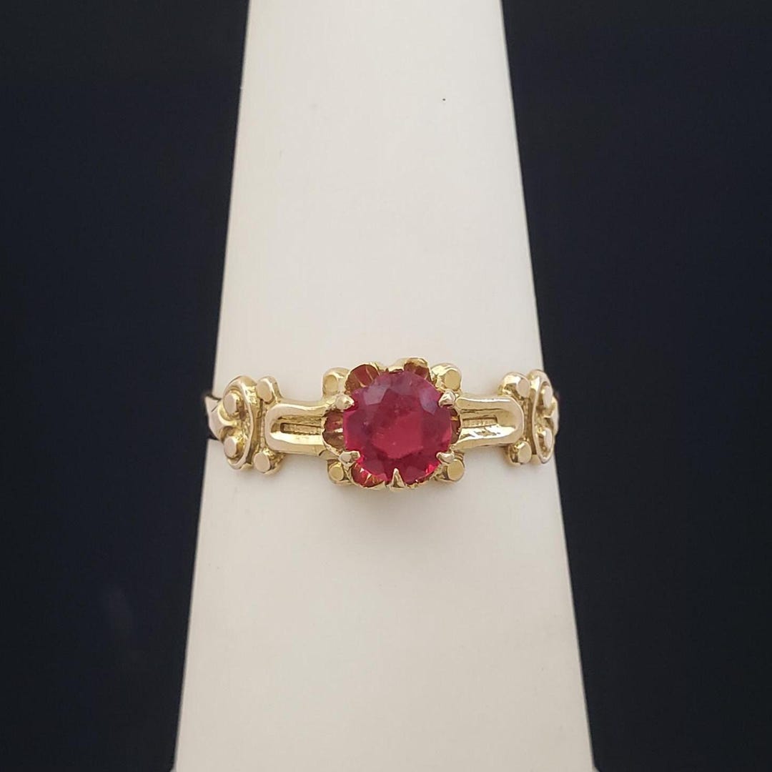 Late Victorian Era Antique Red Paste Stone Ornate 10K Solid Gold Ring 1 ...