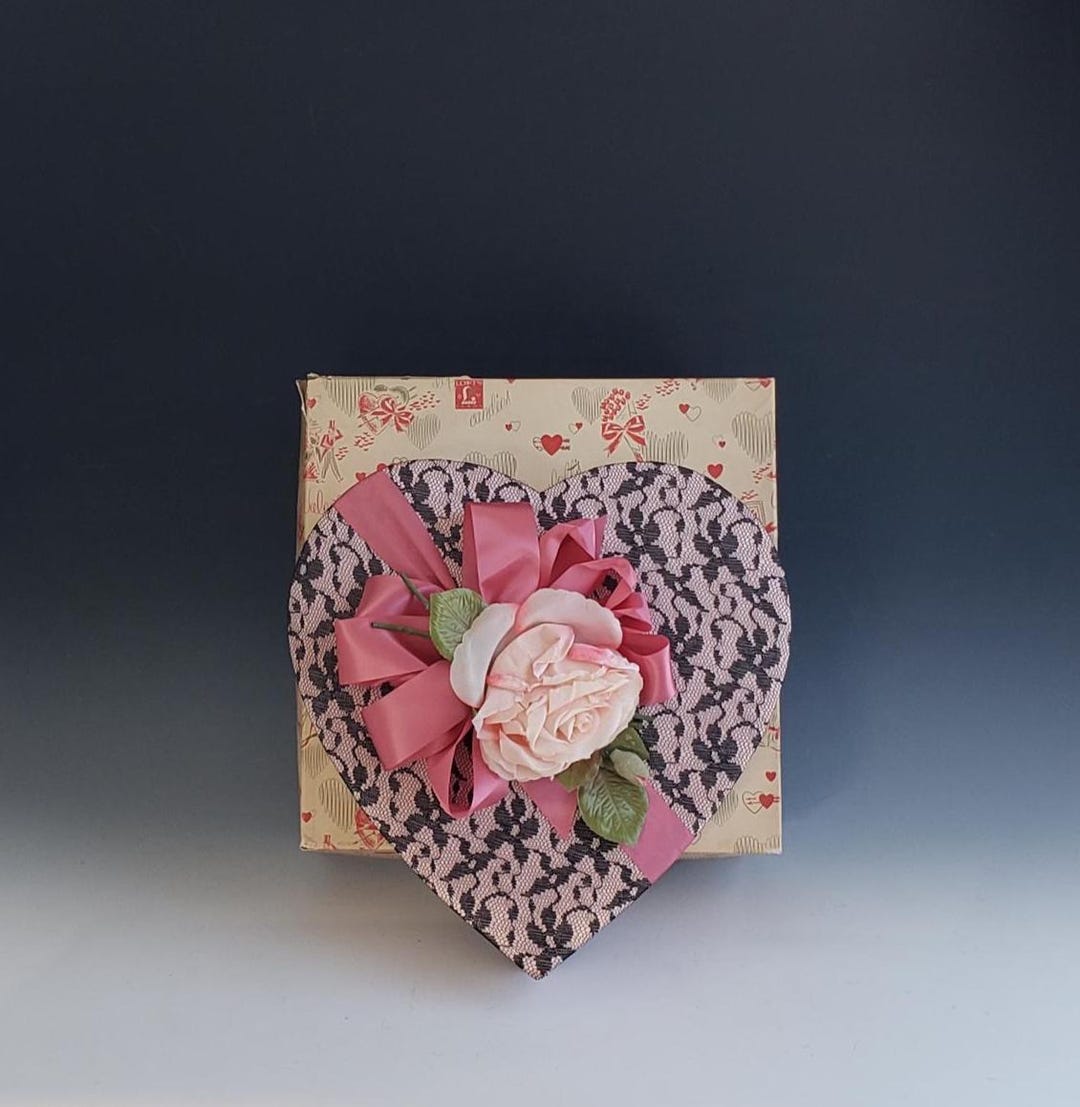 Mid-century LOFT'S CANDIES Valentine's Day Large Heart Chocolate Gift ...