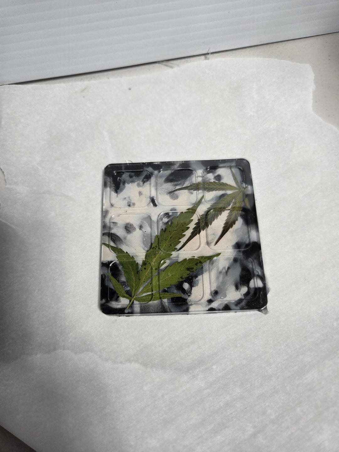 Handmade Resin Tic Tac Toe Board, Cannabis Leaf Game Set, 420 Decor ...