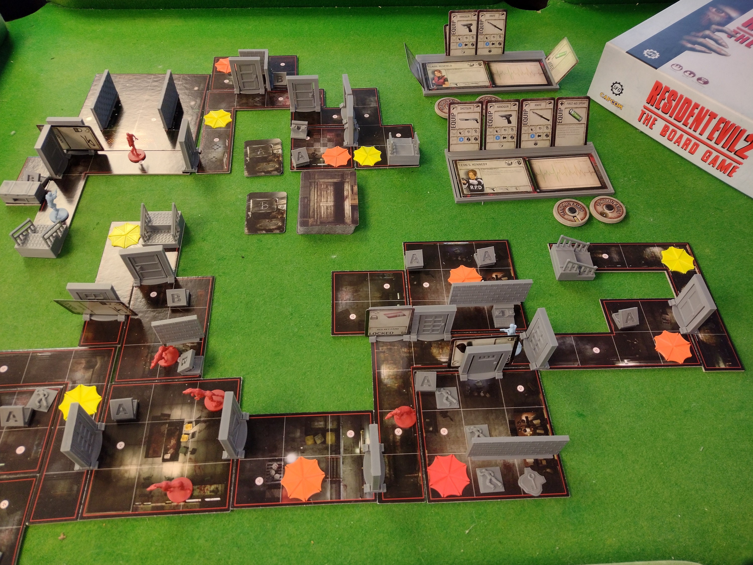 Resident Evil 2 113 Piece Upgrade Board Game Set Including Doors, Walls ...