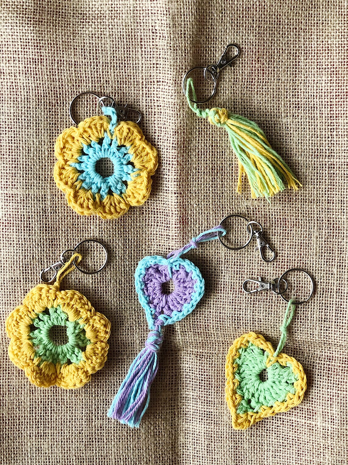 Handmade keychain Heart keychain 100% recycled wool | Etsy