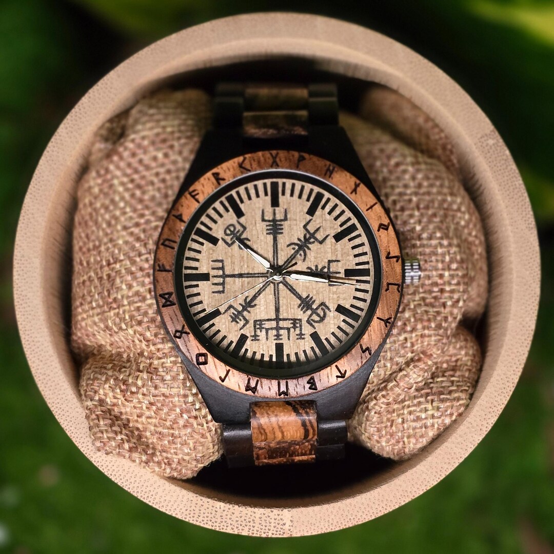 Wikinger Kompass Uhr, Holz graviert, Geschenk für den Herren ...