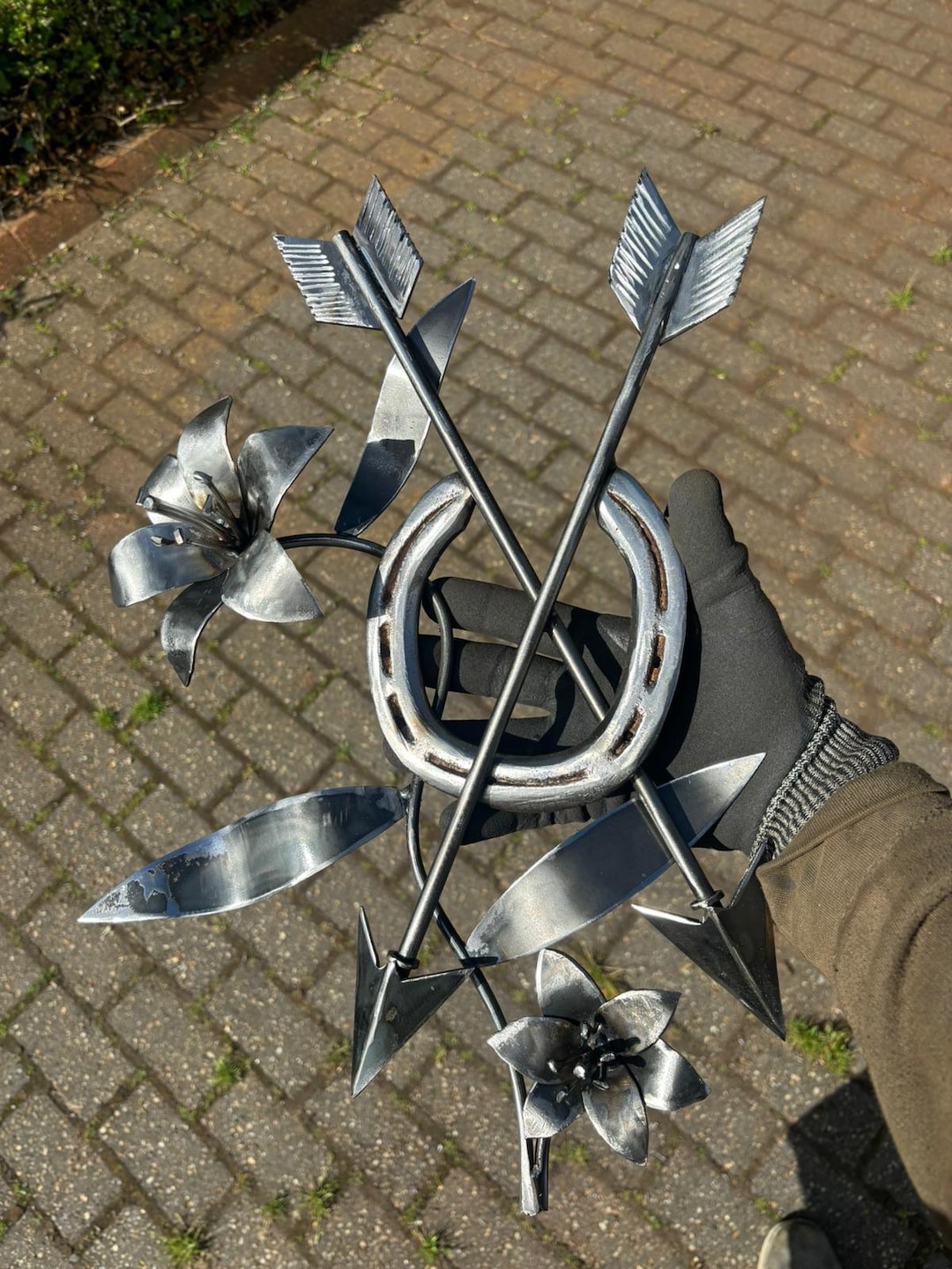 Love and Arrows Metal Art - Lily Metal Art - Horse Shoe Wall Art ...