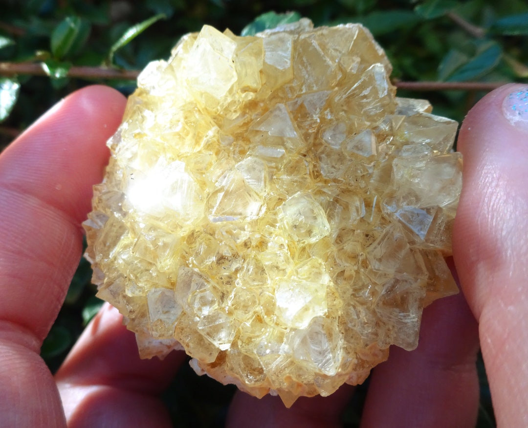 Night-glowing Larp Decoration Crystal "stone of Pestilence" Yellow ...