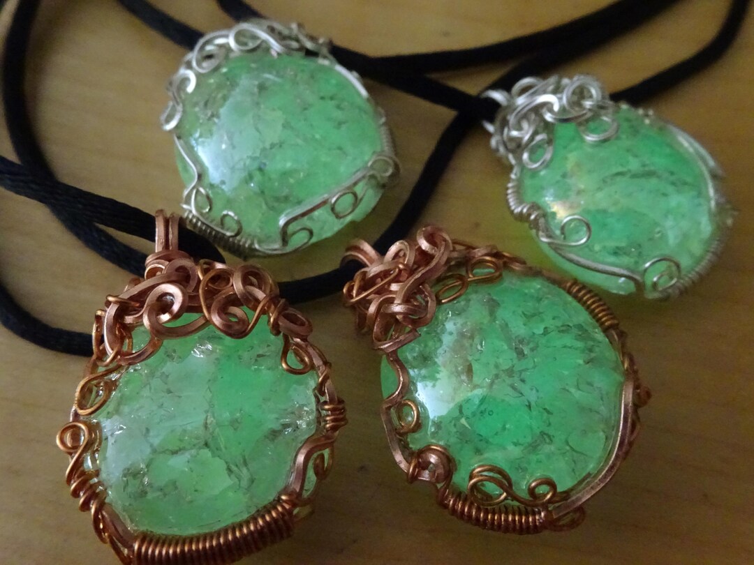 Night-luminous LARP Jewelry "elf Amulet" Wired Green Silver-colored ...
