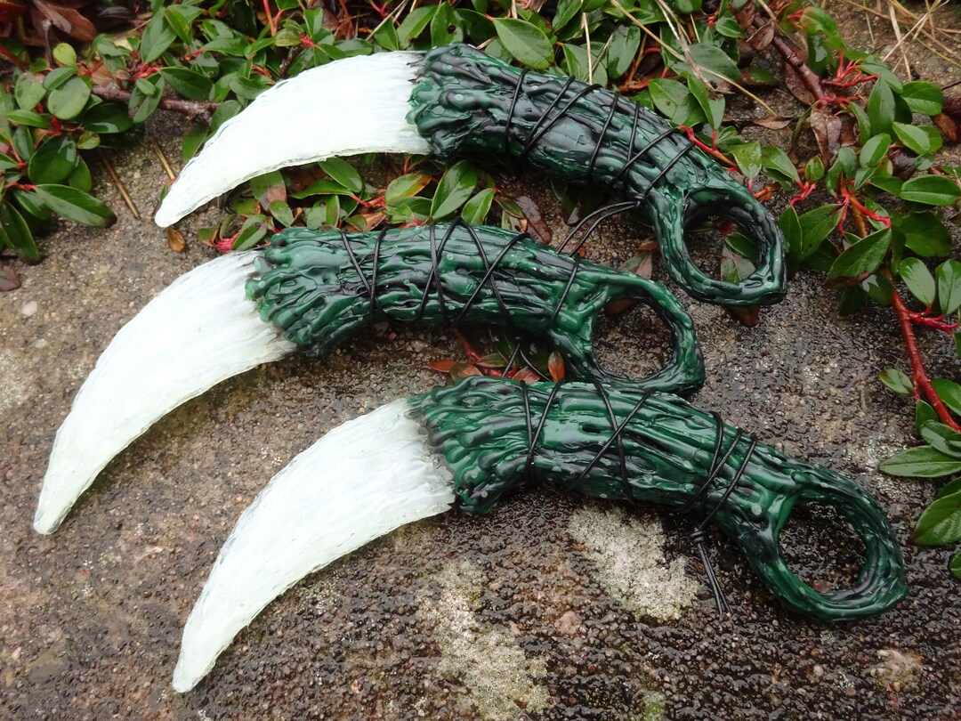 Glow-in-the-dark Larp Karambit basilisk Claw Black Green White - Etsy