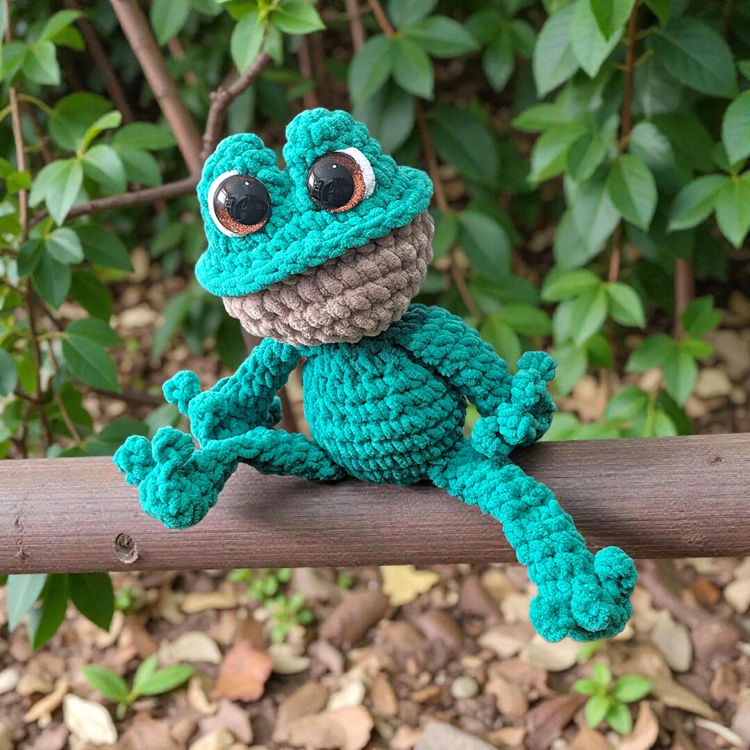 Crocheted Frog Plush Toy, Handmade Soft Yarn - Etsy