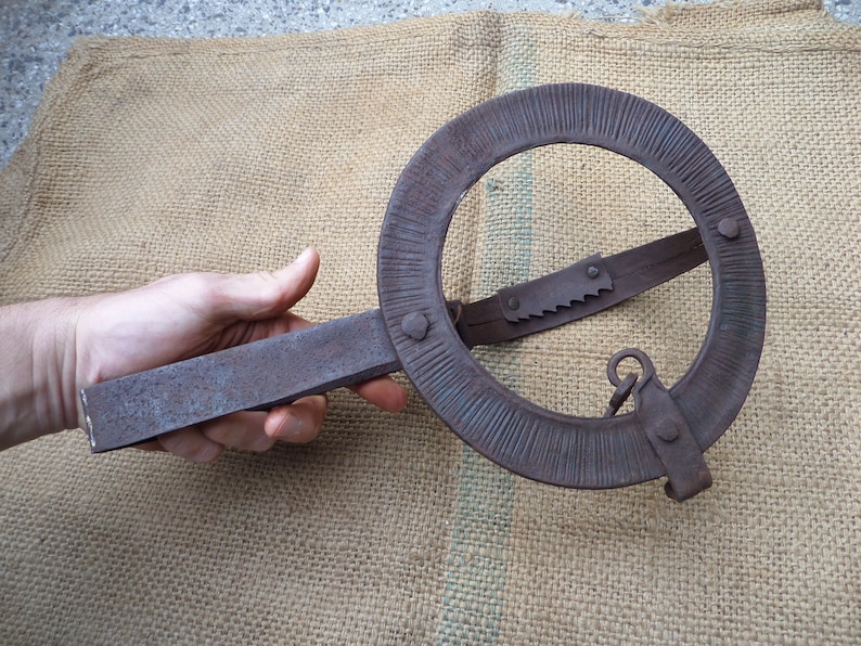Vintage Hand Forged Hunting Animal Trap Antique Antique - Etsy