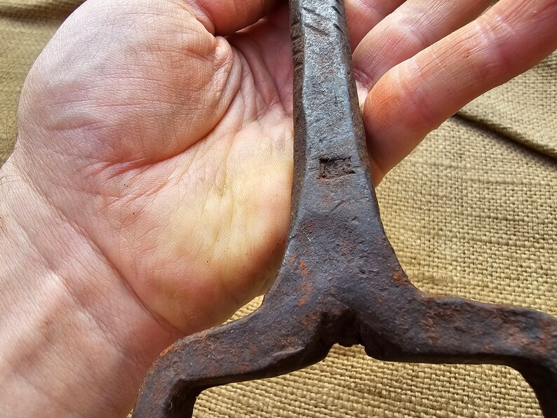 Decorated Sickle Peening Anvil Scythe Wrought Iron Vintage Antique 19th ...