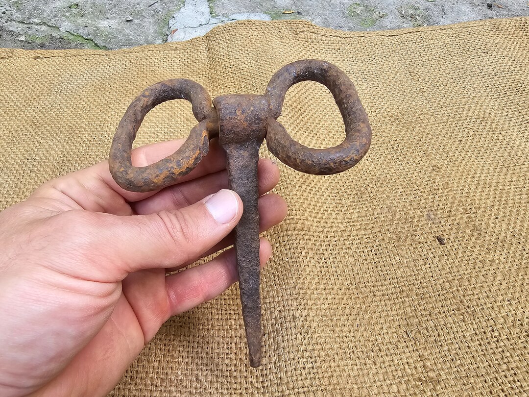 Vintage Antique Horse Tie Hitching Post Spike Rings - Etsy
