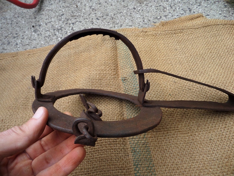 Vintage Hand Forged Hunting Animal Trap Antique Antique - Etsy