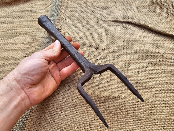 Decorated Sickle Peening Anvil Scythe Wrought Iron Vintage Antique 19th Century Etsy UK