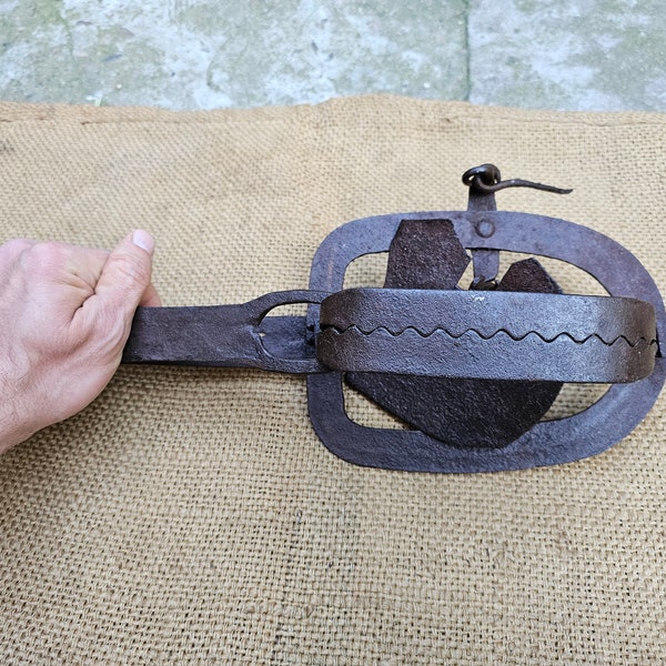 Antique Bear Trap - Etsy