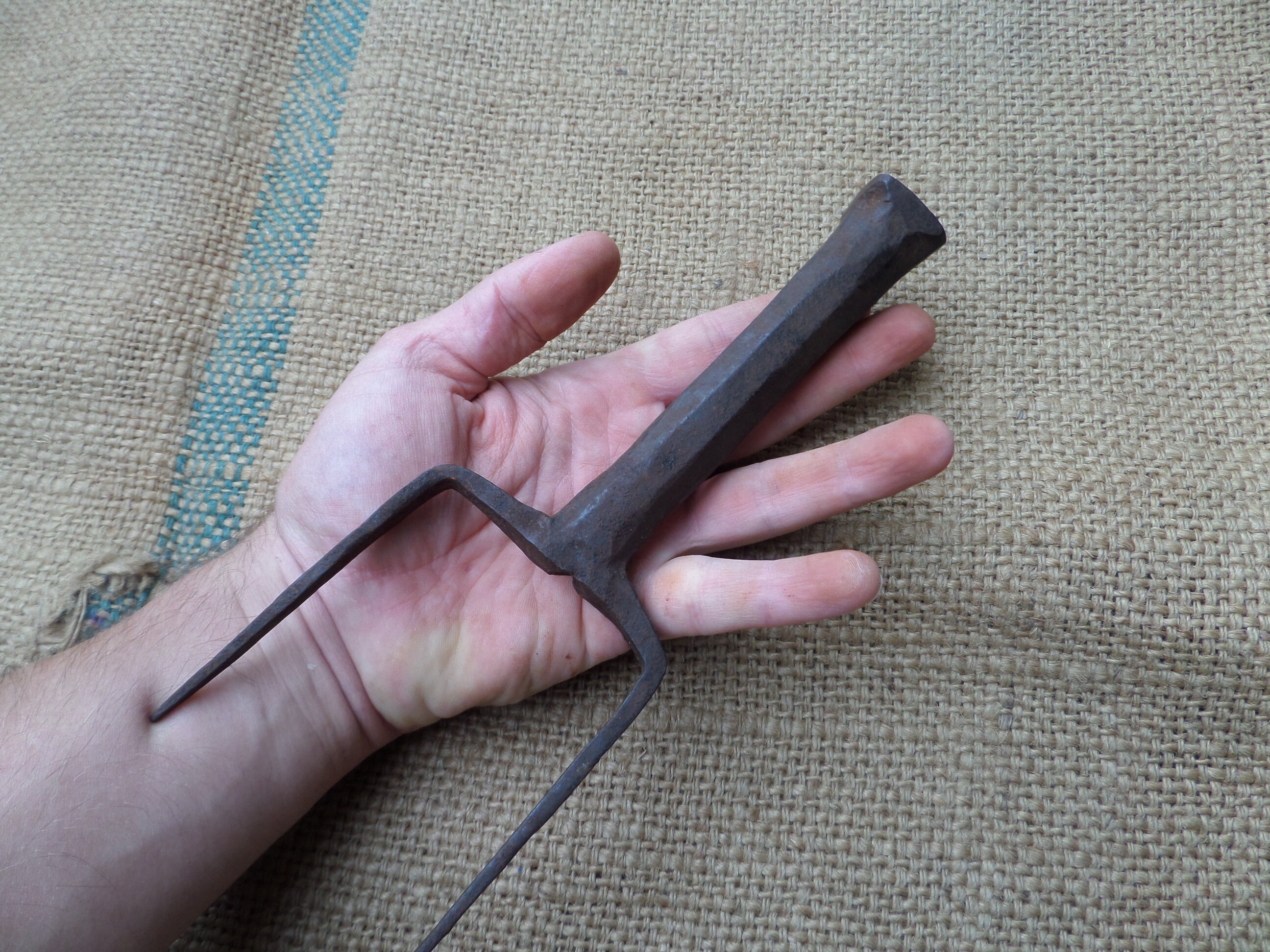 Antique Vintage Scythe Sickle Sharpening Peening Anvil Blacksmith Hand ...