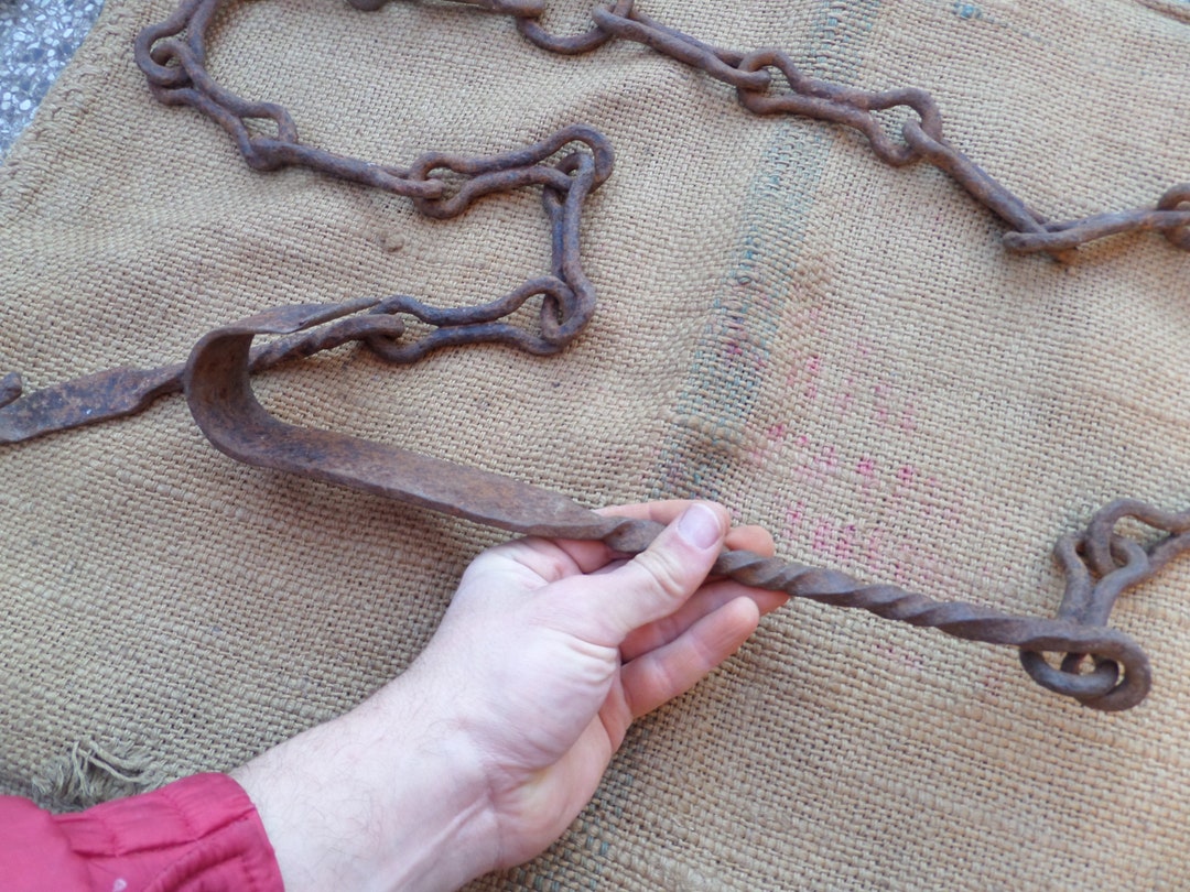 Antique Twisted Iron Chimney Chain With Hook Antique Vintage Hand ...