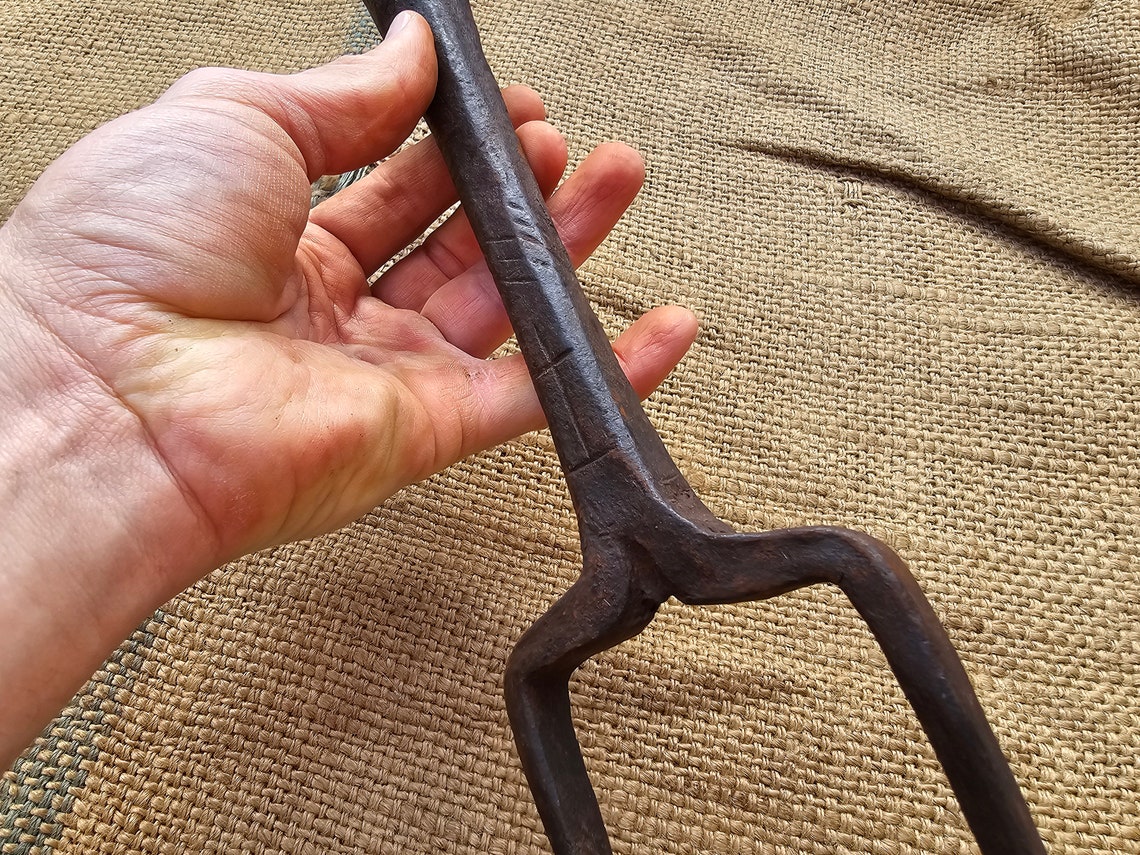 Decorated Sickle Peening Anvil Scythe Wrought Iron Vintage Antique 19th ...