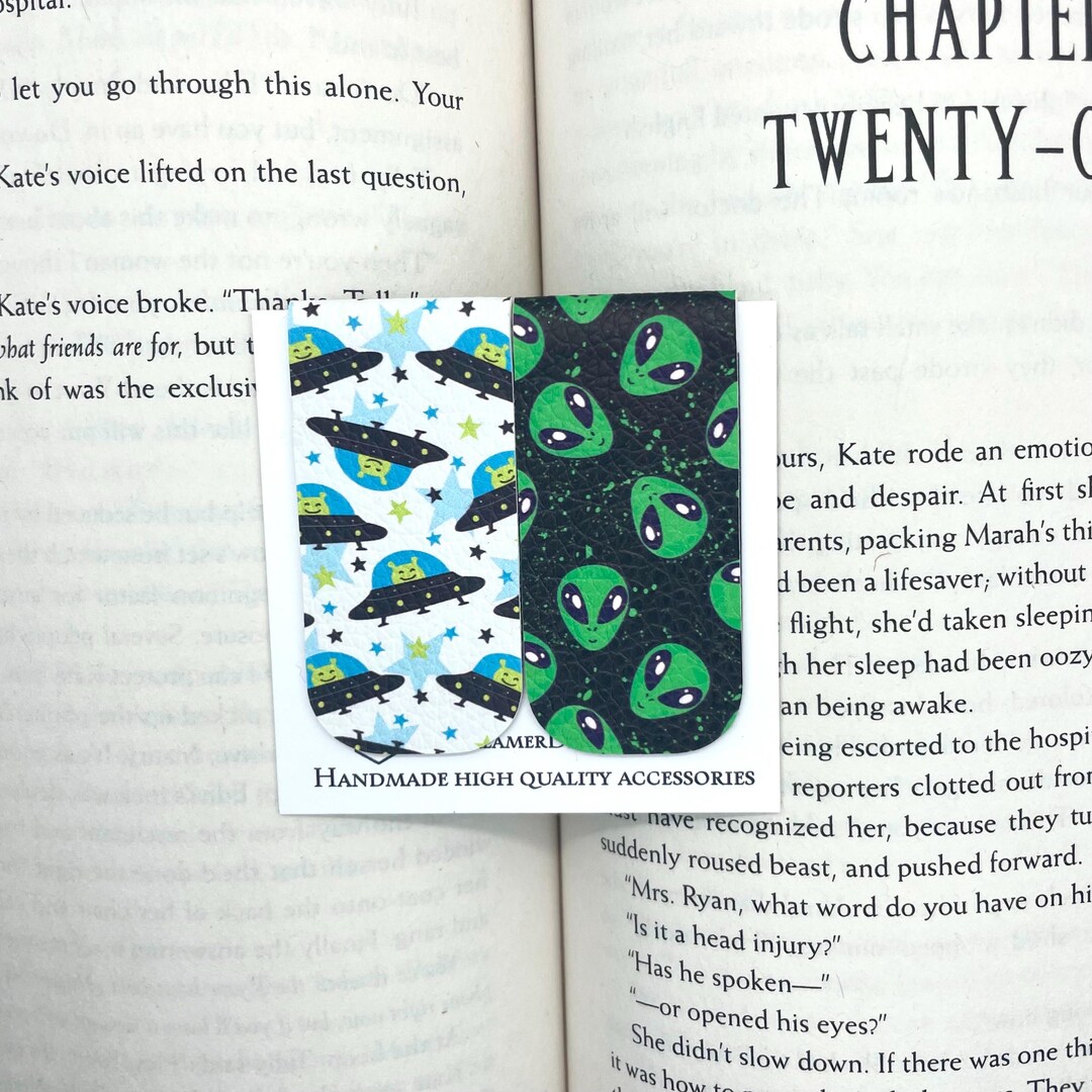 Alien Spaceship Magnetic Bookmark Set, Faux Leather Page Markers - Etsy