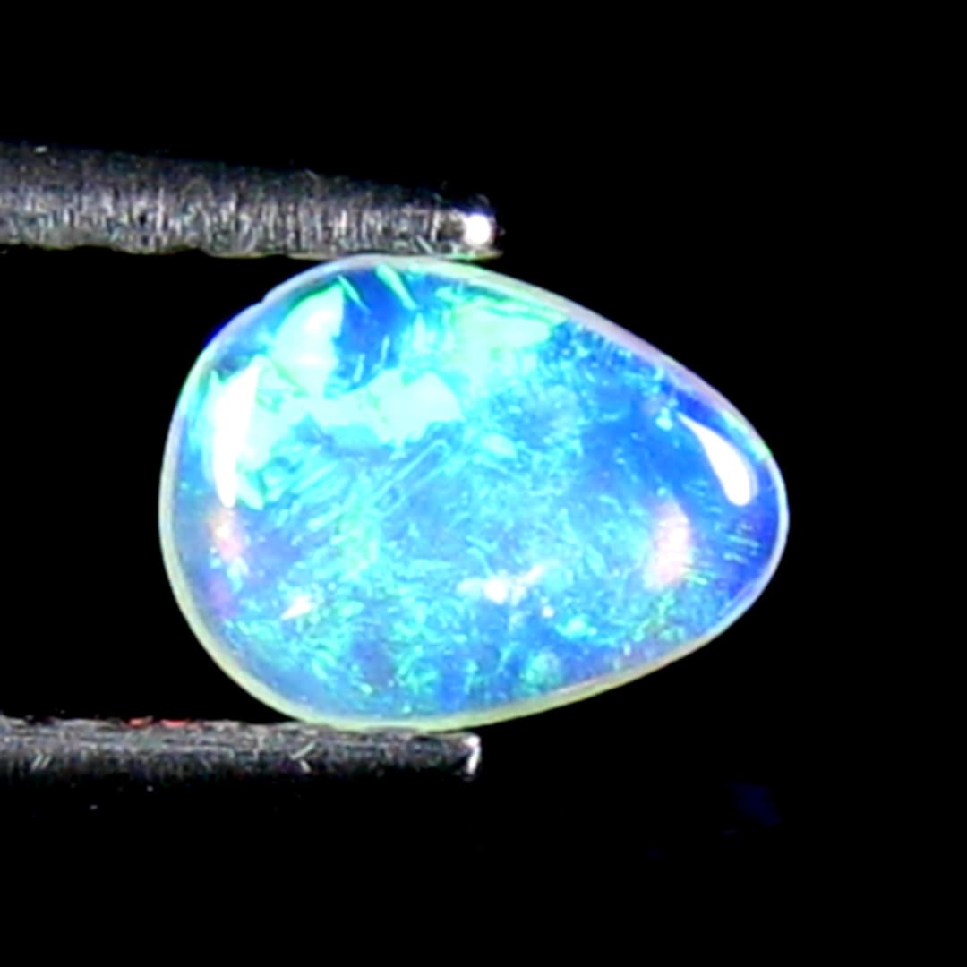 NATURAL AUSTRALIAN OPAL_ 0.35 Ct & 6x4.5x2 Mm_ Lustrous Gem! Rainbow ...