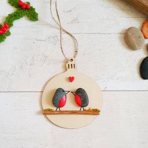 Christmas Robin Pebble Baubles, Christmas Tree Pendant, Robin Christmas ...
