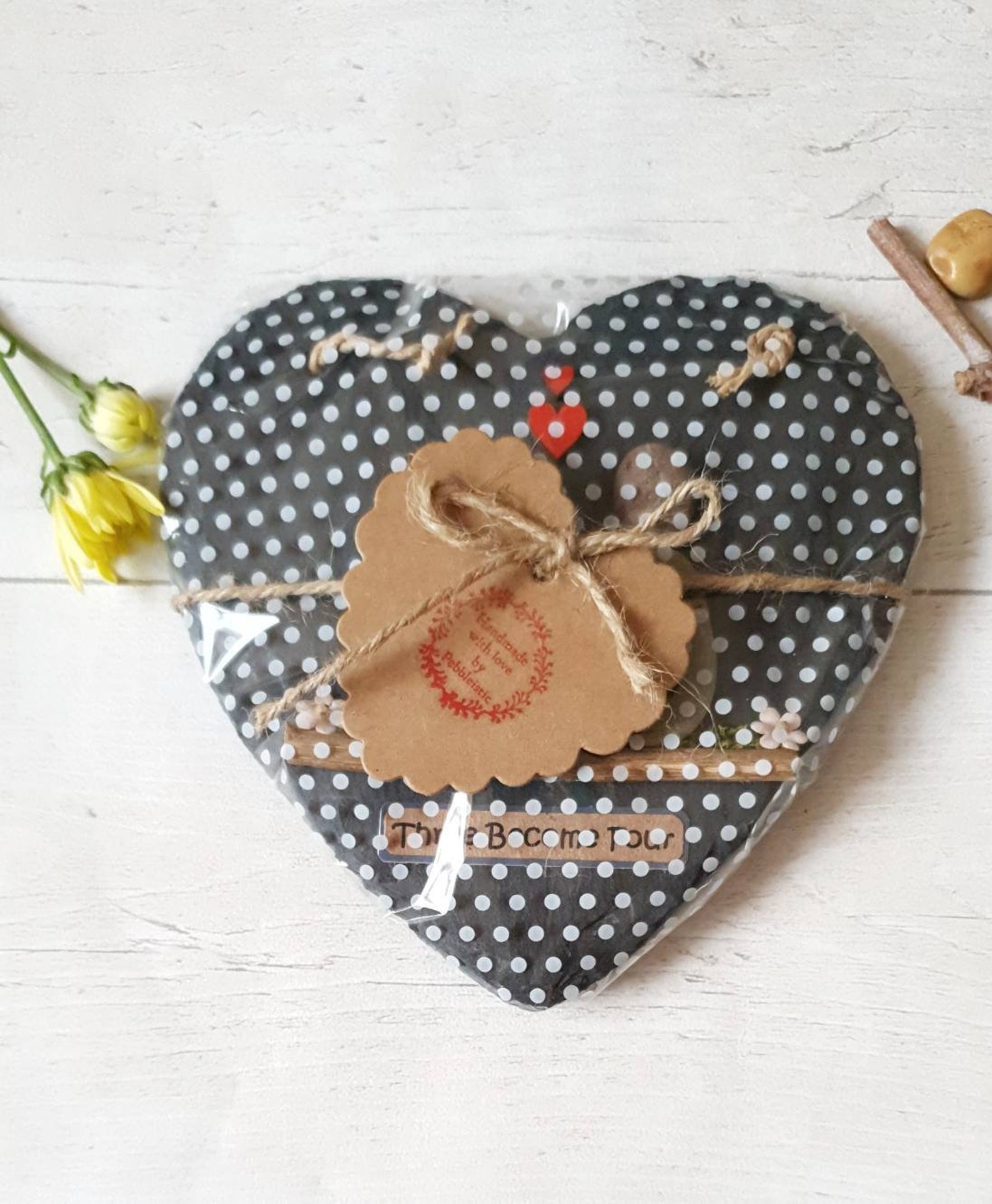 Family Pebble Art - Slate Heart Art - Pebble Art - Family of 4 Pebble ...