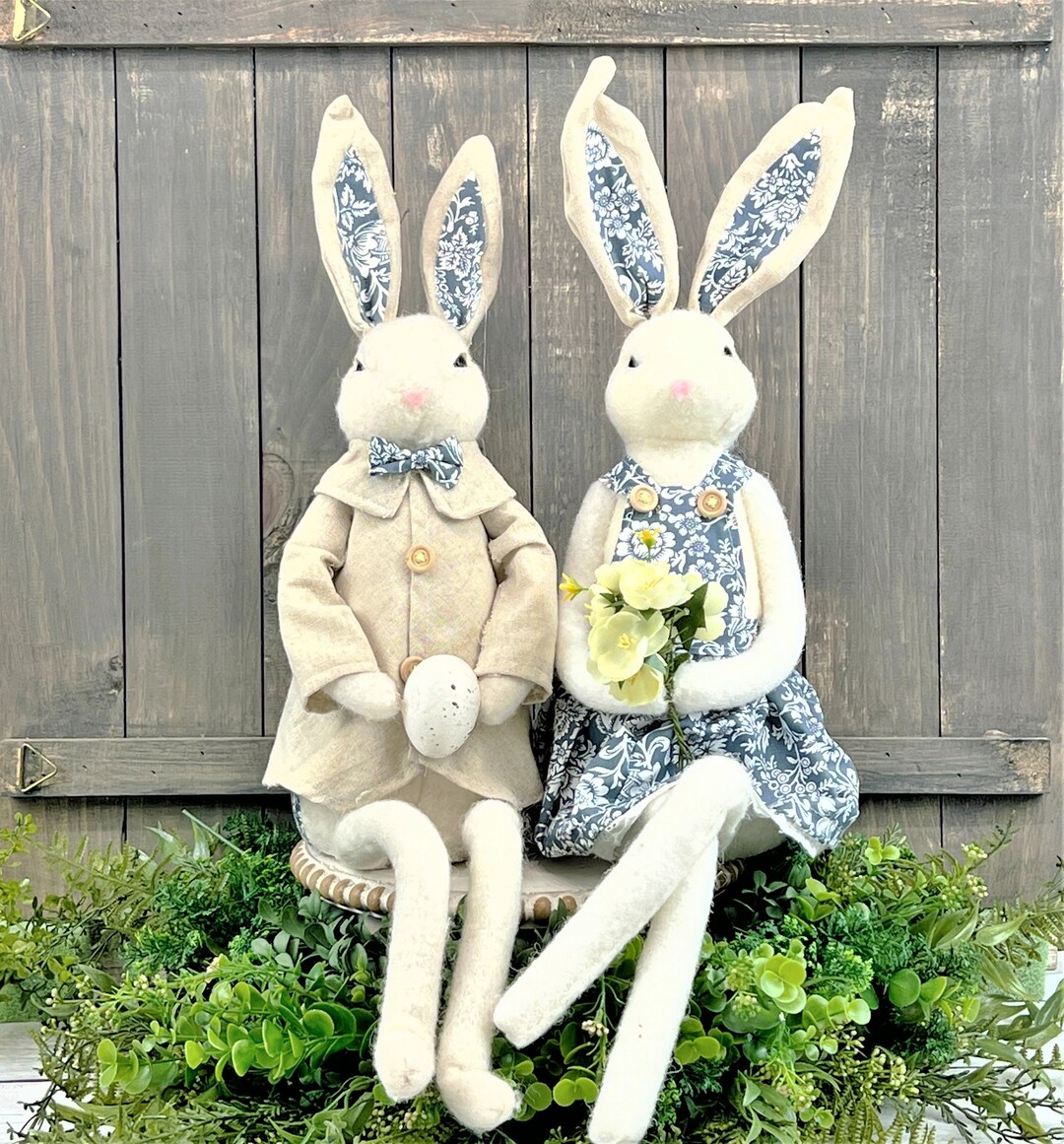 15 White Bunny, White Easter Rabbit, Sitting Bunny Rabbit, Blue Sitting ...