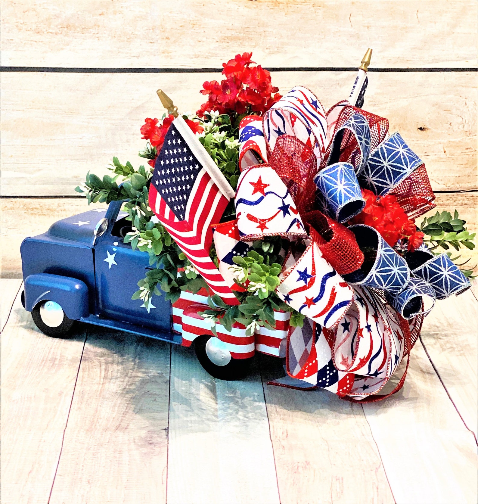 Patriotic Centerpiece 4th of July Truck Arrangement | Etsy