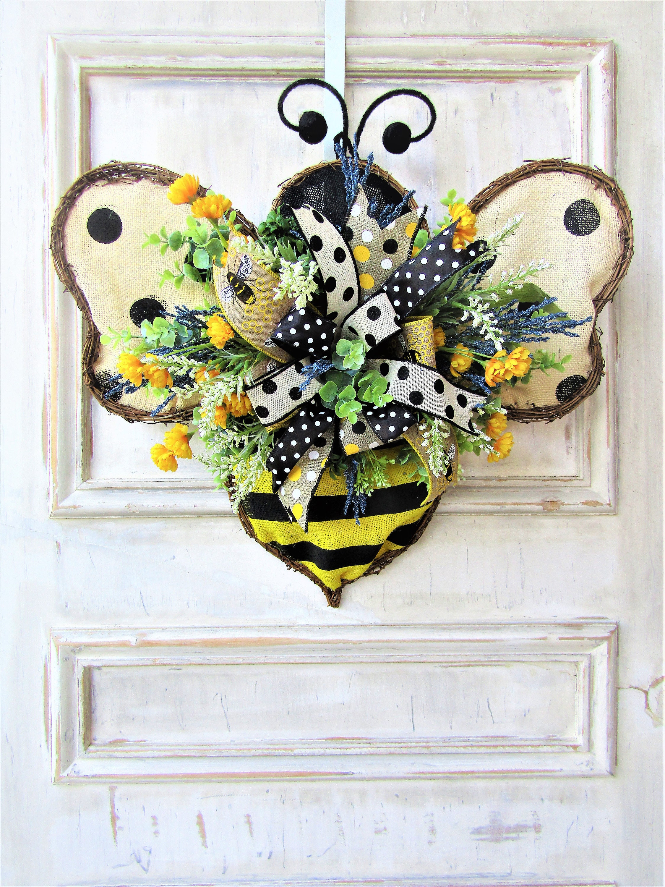 Bumble Bee Wreath for Front Door Bee Door Hanger Spring | Etsy