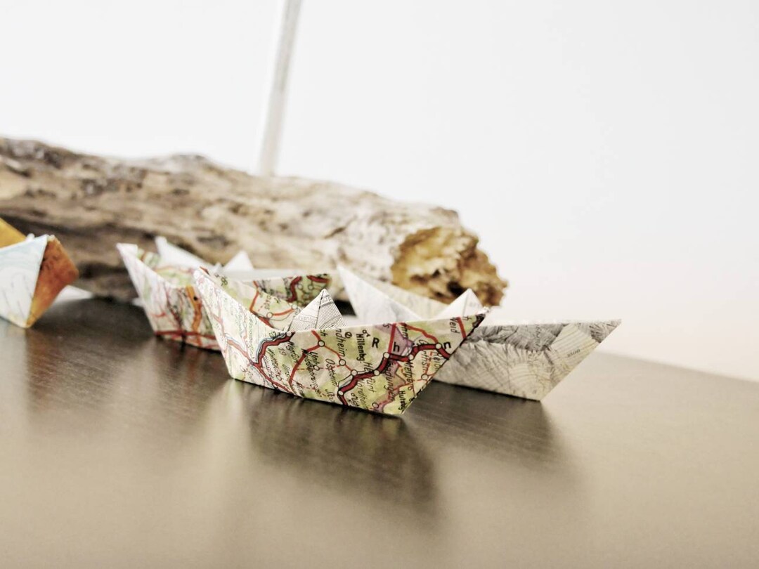 Paper Fleet map Small Upcycling Paper Boats as Table or Window ...